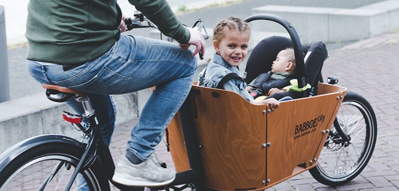 Faire du vélo avec bébé - A quel âge est-ce possible ? | Babboe